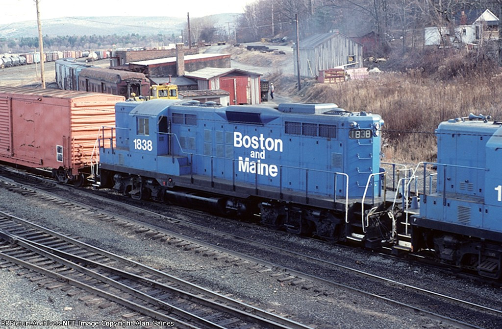 B&M GP9 1838
